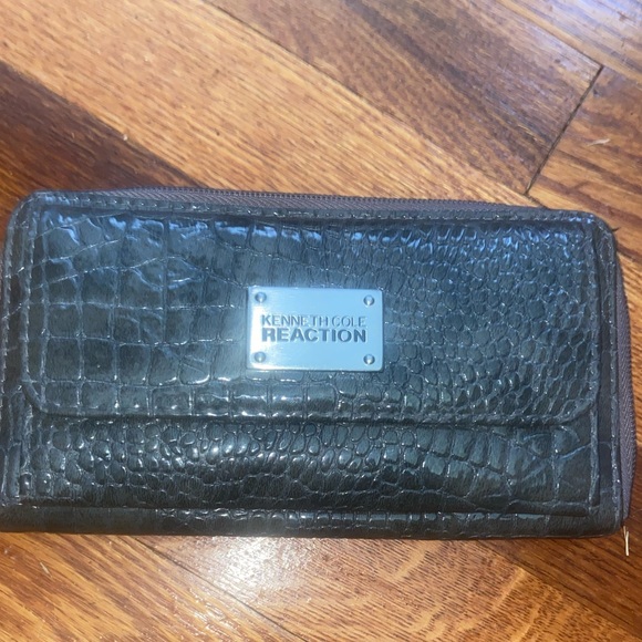 Kenneth Cole Reaction | Bags | Kenneth Cole Reaction Wallet | Poshmark